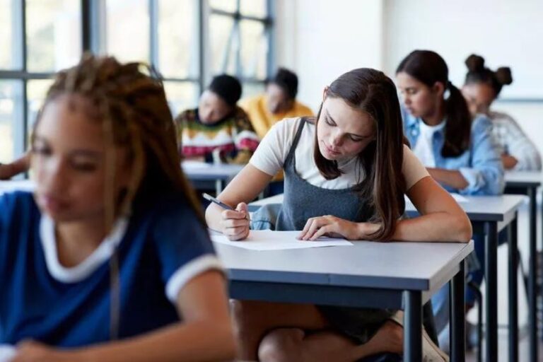 GCSE Maths Exam Boards Explained - Which one is best?