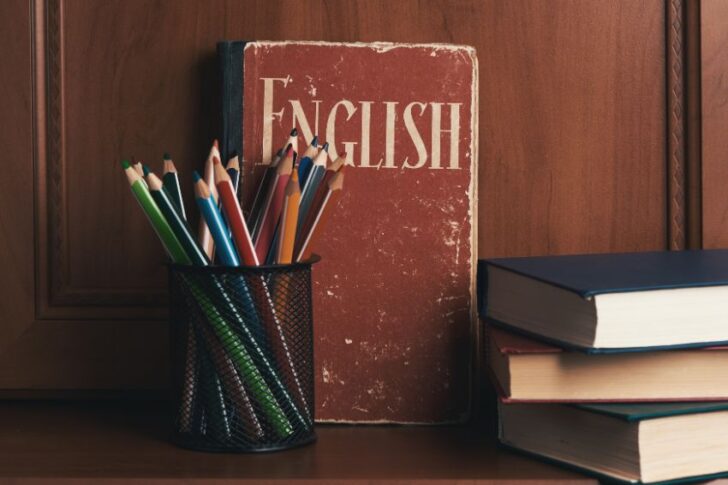 Difference Between English Language and English Literature?